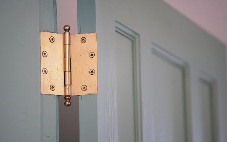 How to Clean Door Hinges Without Removing Them